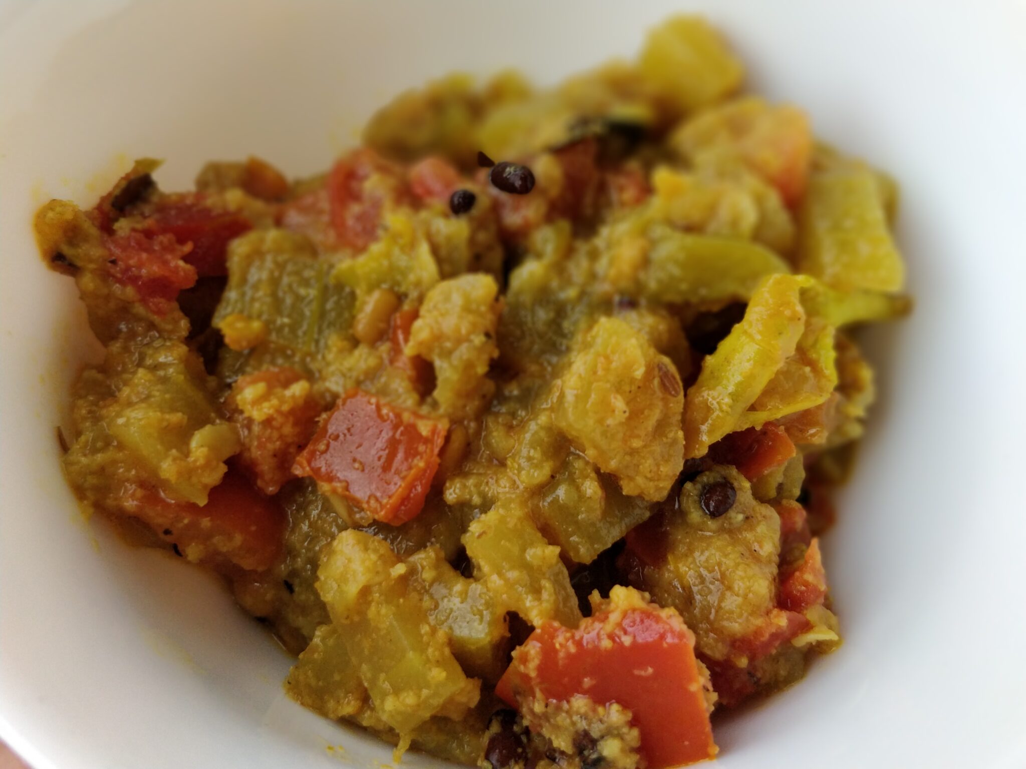 Bottle gourd and tomato curry | CookTogether