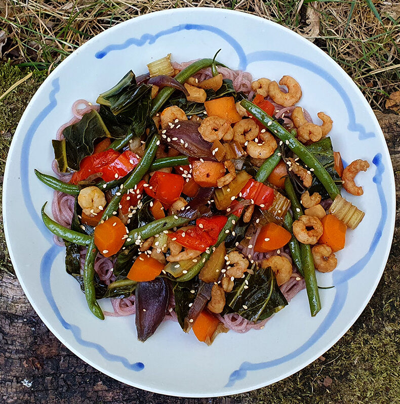 Prawn and vegetable stir-fry | CookTogether